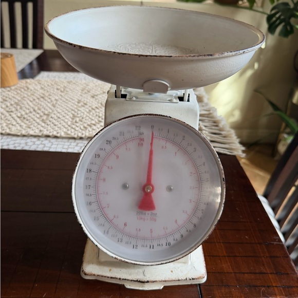 Hobby Lobby | Accents | Vintage Style White Kitchen Scale | Poshmark